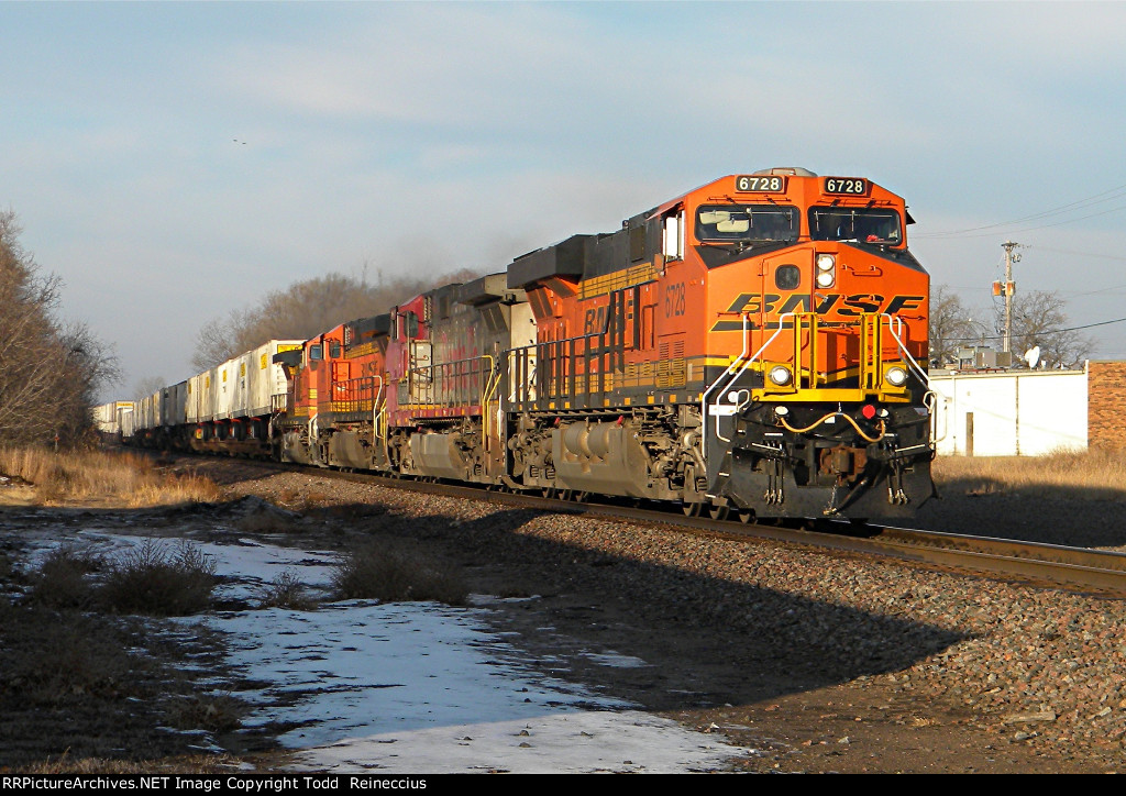 BNSF 6728